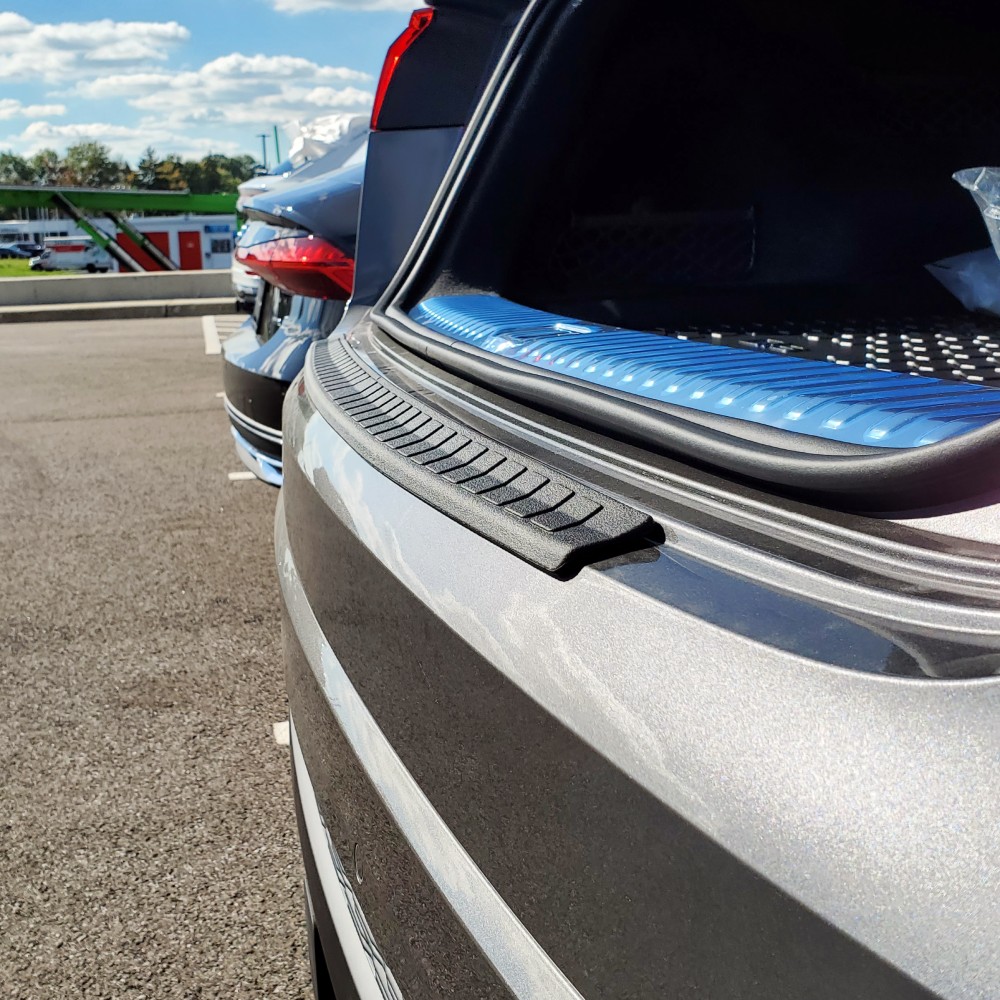 Bumper Protectors : Audi Q8 Rear Bumper Protector 2019