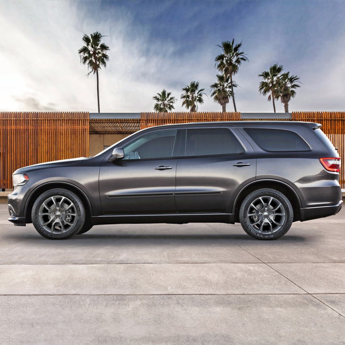 Painted Molding with Color Insert : Dodge Durango Painted ...