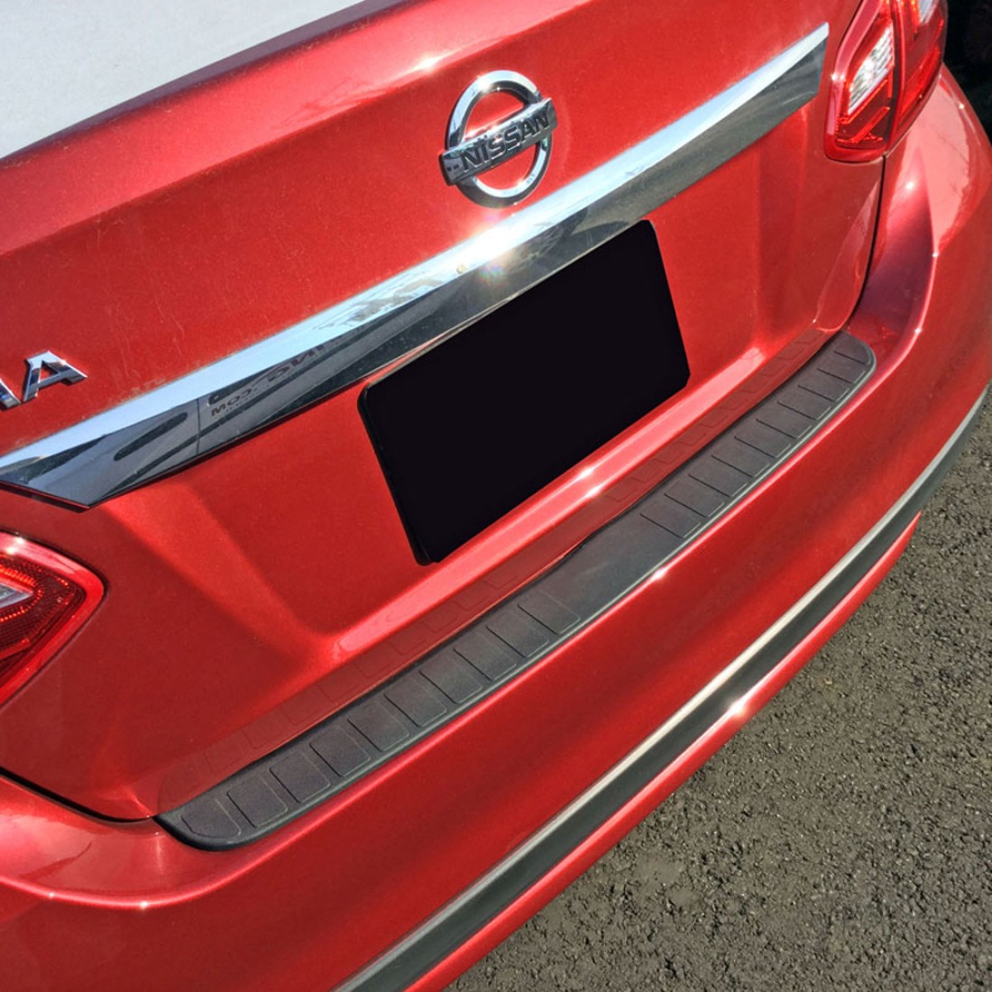 Bumper Protectors : Nissan Altima Rear Bumper Protector ...