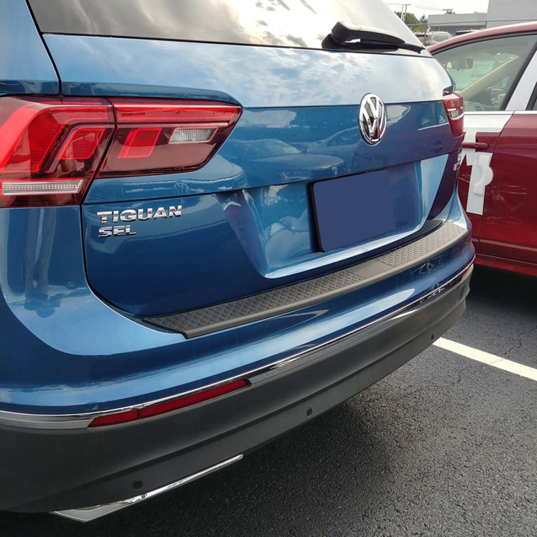 Bumper Protectors : Volkswagen Tiguan Rear Bumper Protector ...