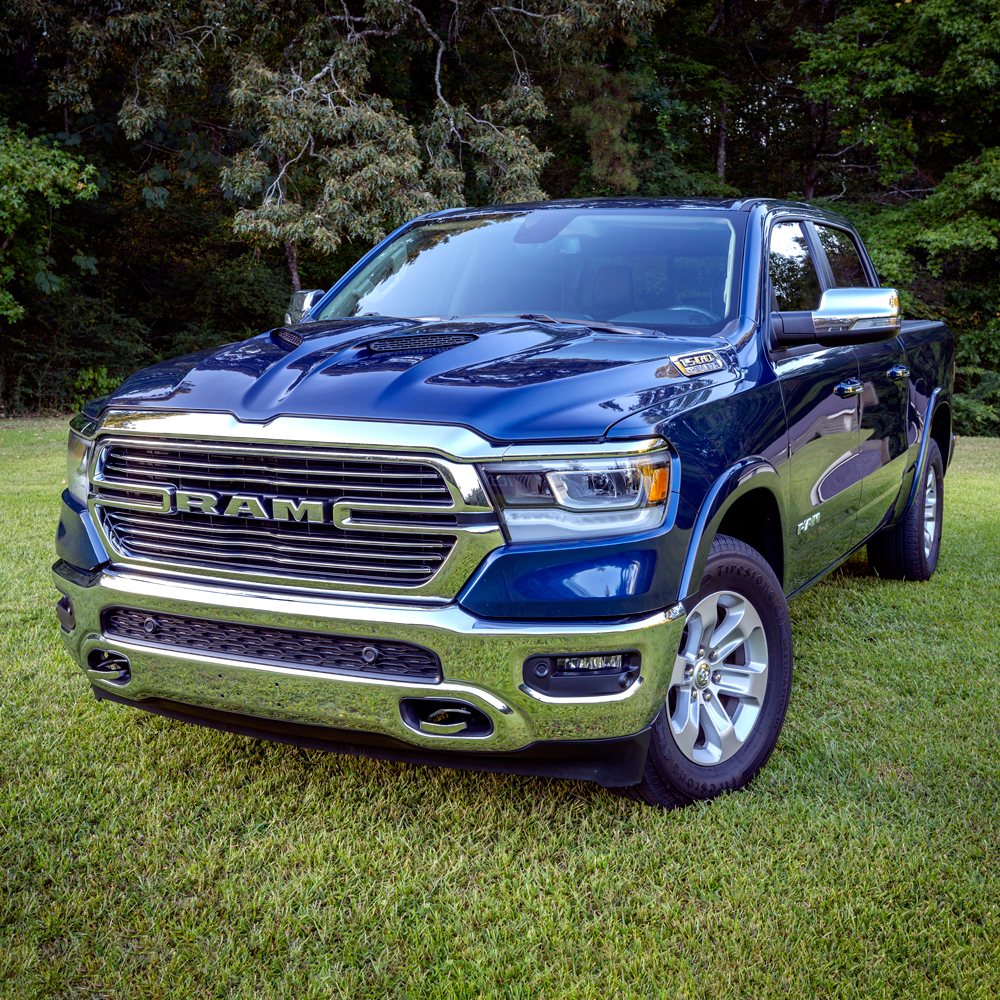 Ram Air Hoods : Ram 1500 Painted Functional Ram Air Hood ...